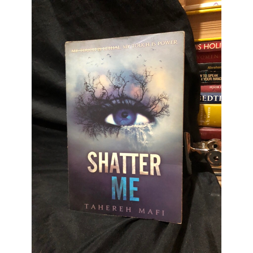 SHATTER ME BY TAHEREH MAFI | Shopee Philippines
