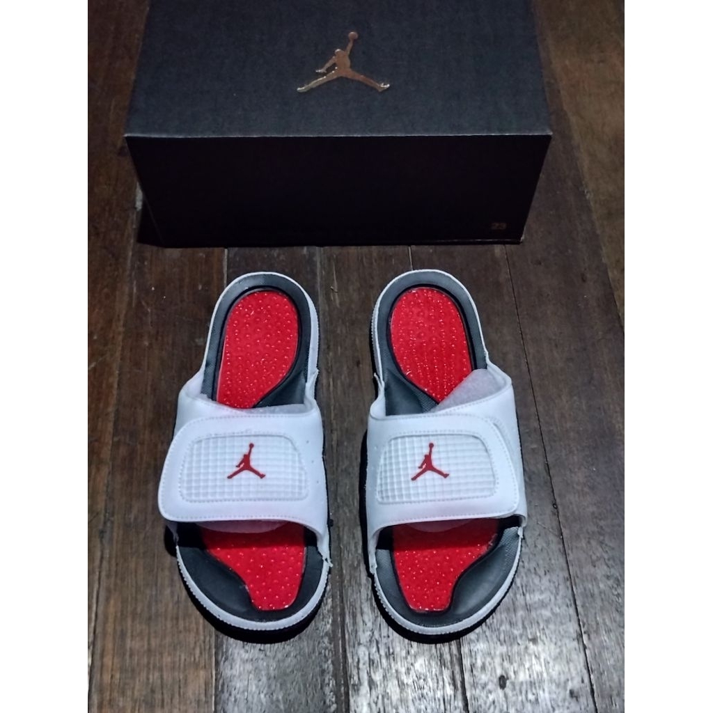 JORDAN HYDRO IX RETRO SLIDES WHITE BLACK RED | Shopee Philippines