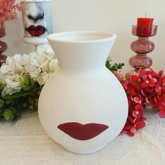 Ceramic Lip Vase Thick White Modern Home Decor with Lips Design ...