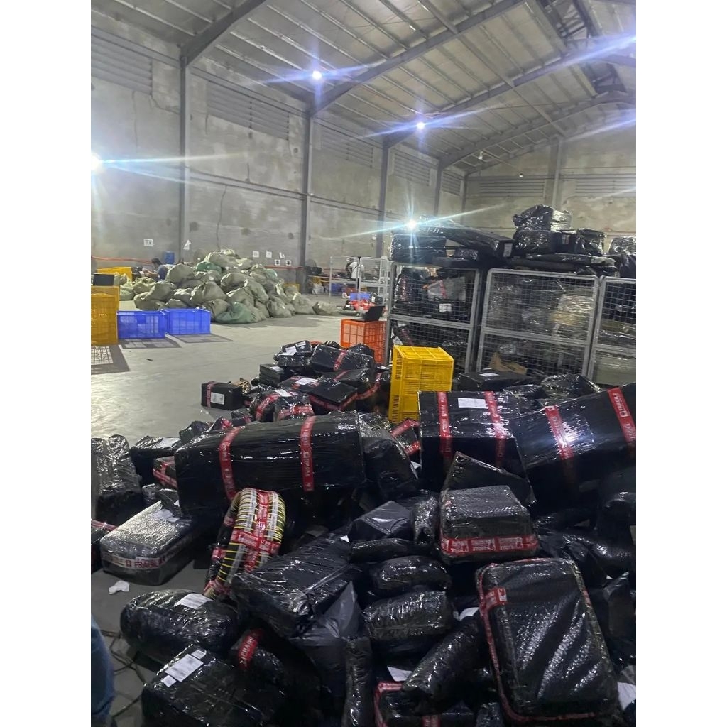 BIG JUMBO MYSTERY UNCLAIMED PARCEL | Shopee Philippines