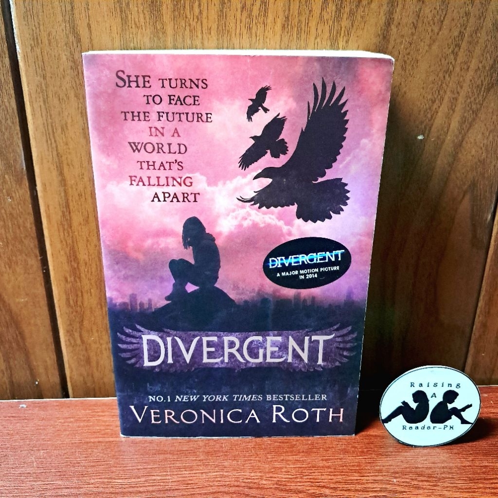 RaisingAReaderPH: Divergent by Veronica Roth | Shopee Philippines