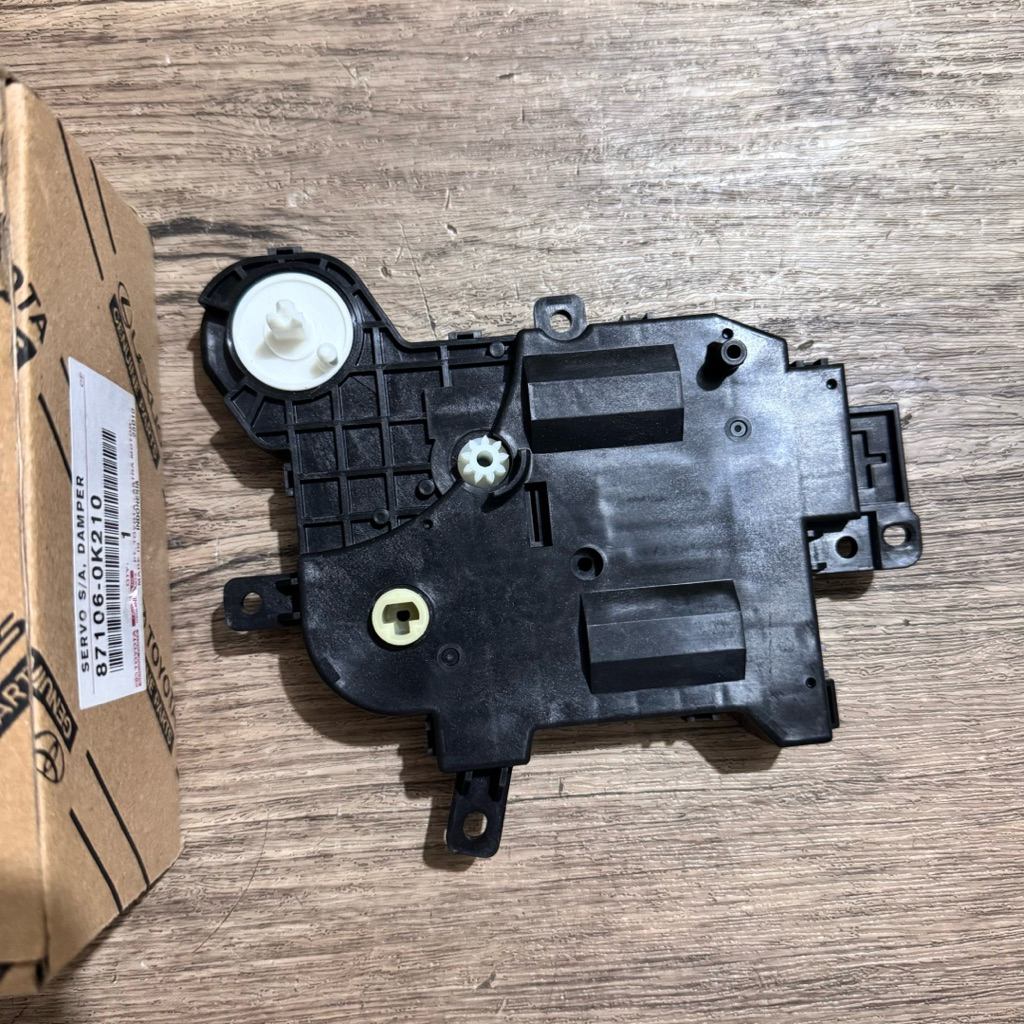 Toyota Hilux Innova Fortuner 2.4 2.8 2016-2024 AC Door Actuator Servo ...