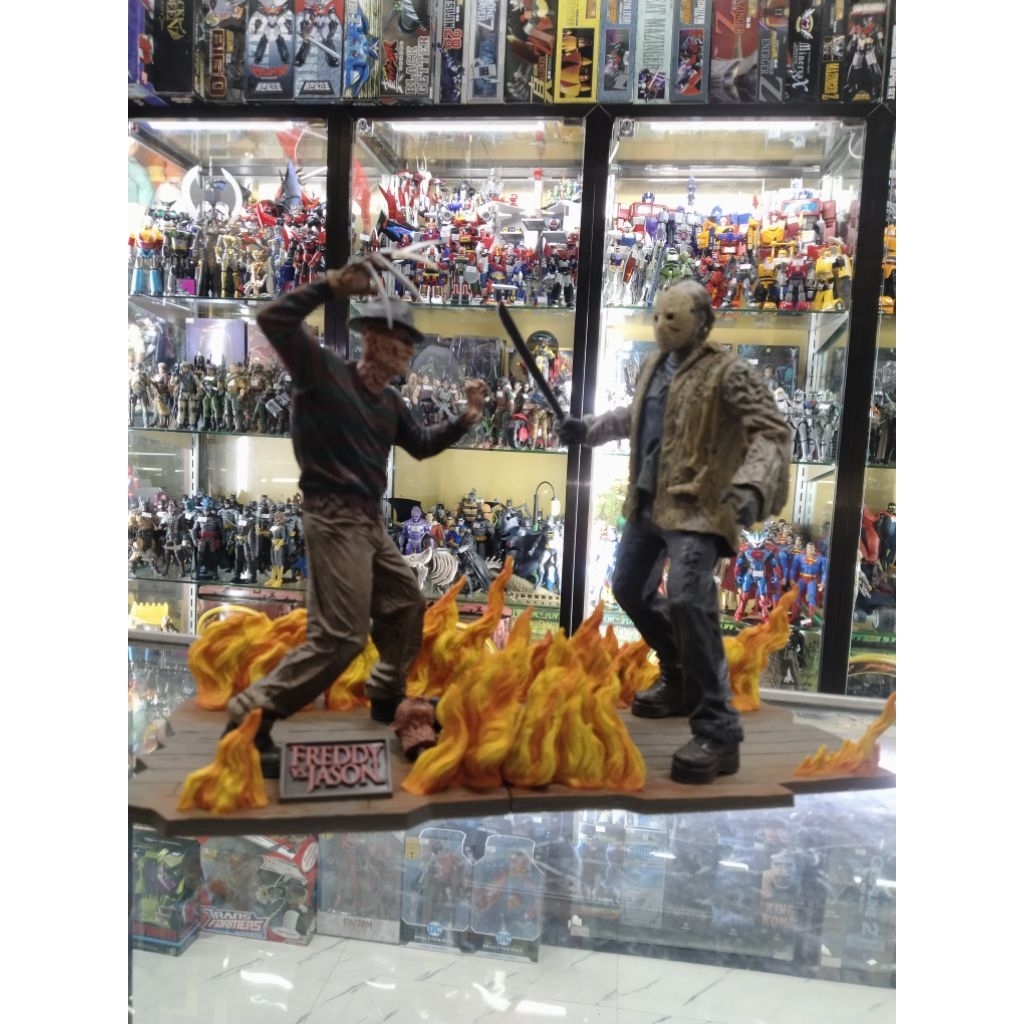 Neca Rare Freddy Vs Jason Box Set Figure | Shopee Philippines