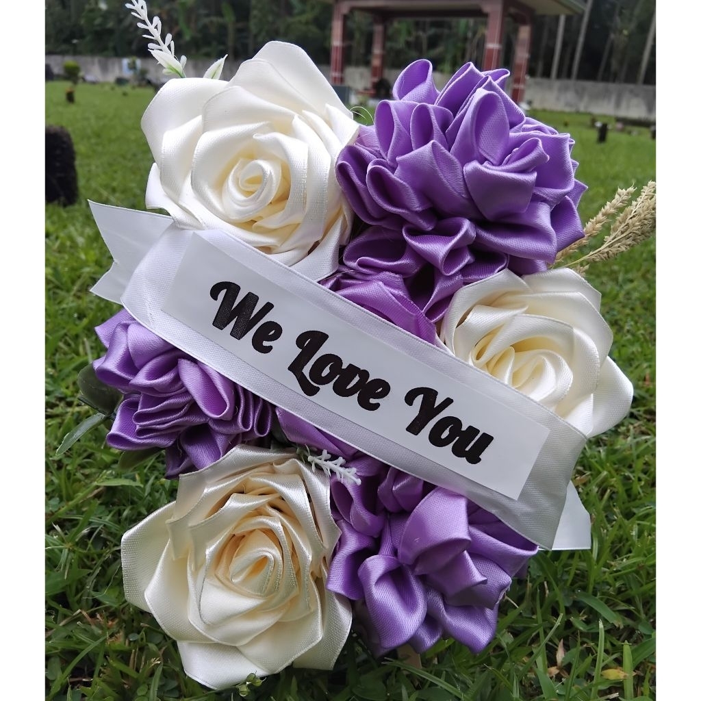 Mini Flower Wreath for Undas, Memorial Display , All Souls Day Flower ...