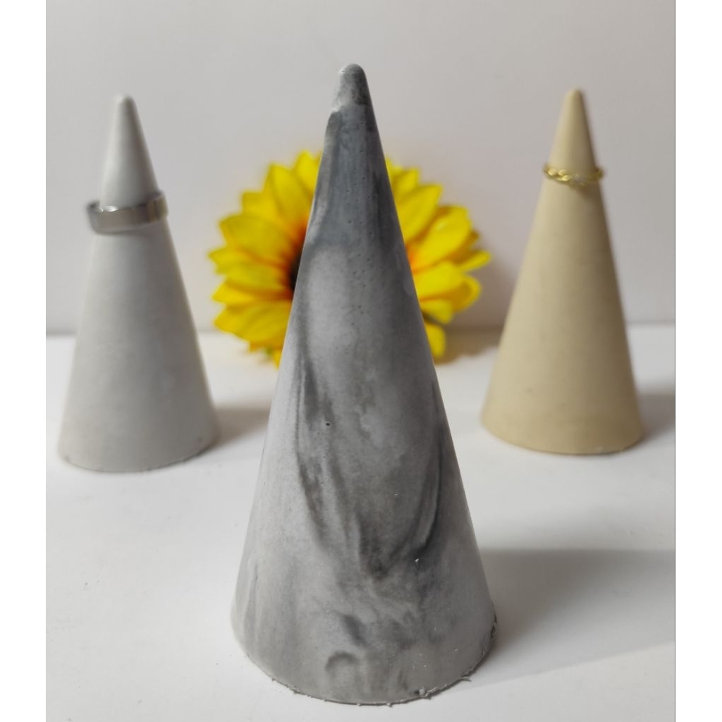 Aesthetic cone ring holder, jewelry organizer and home decor | Shopee ...