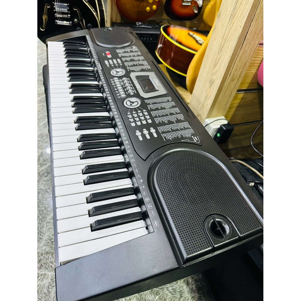 Davis D619 61 Keys Electronic Piano Keyboard – Perfect For Beginner ...