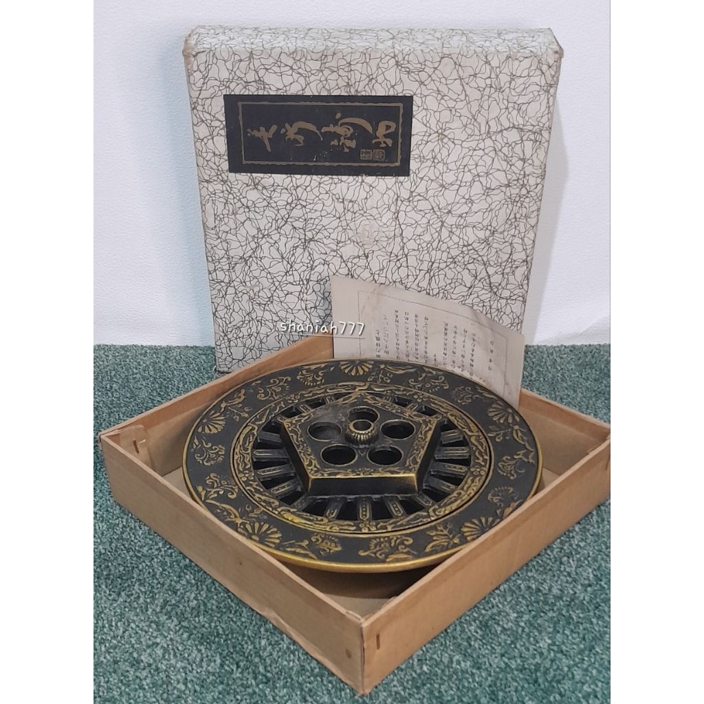 Showa Retro Antique Japanese Nambu Ironware Cast Iron Temple Standing ...