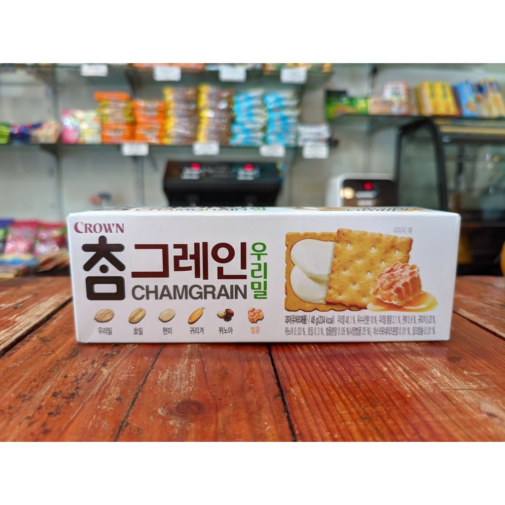 CROWN CHAMGRAIN CRACKERS 48G | Shopee Philippines