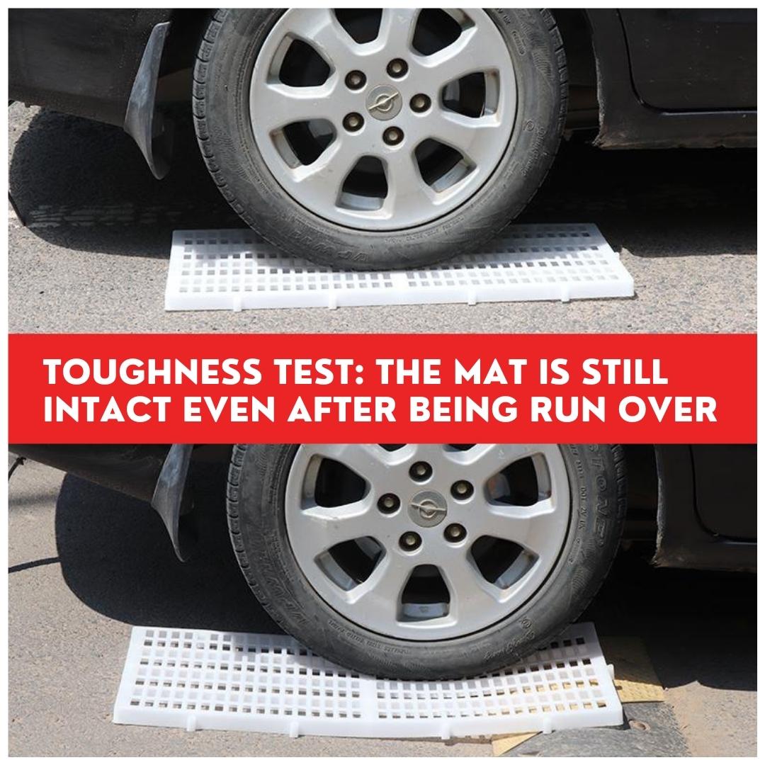 Heavy Duty Plastic Matting for Dog 1ft x 3ft Interlocking and Non-Slip ...