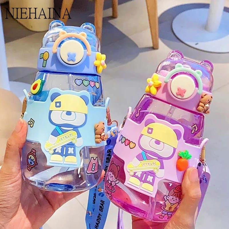 680ml Transparent Plastic Kids Sipper with Silicone Character Sleeves ...