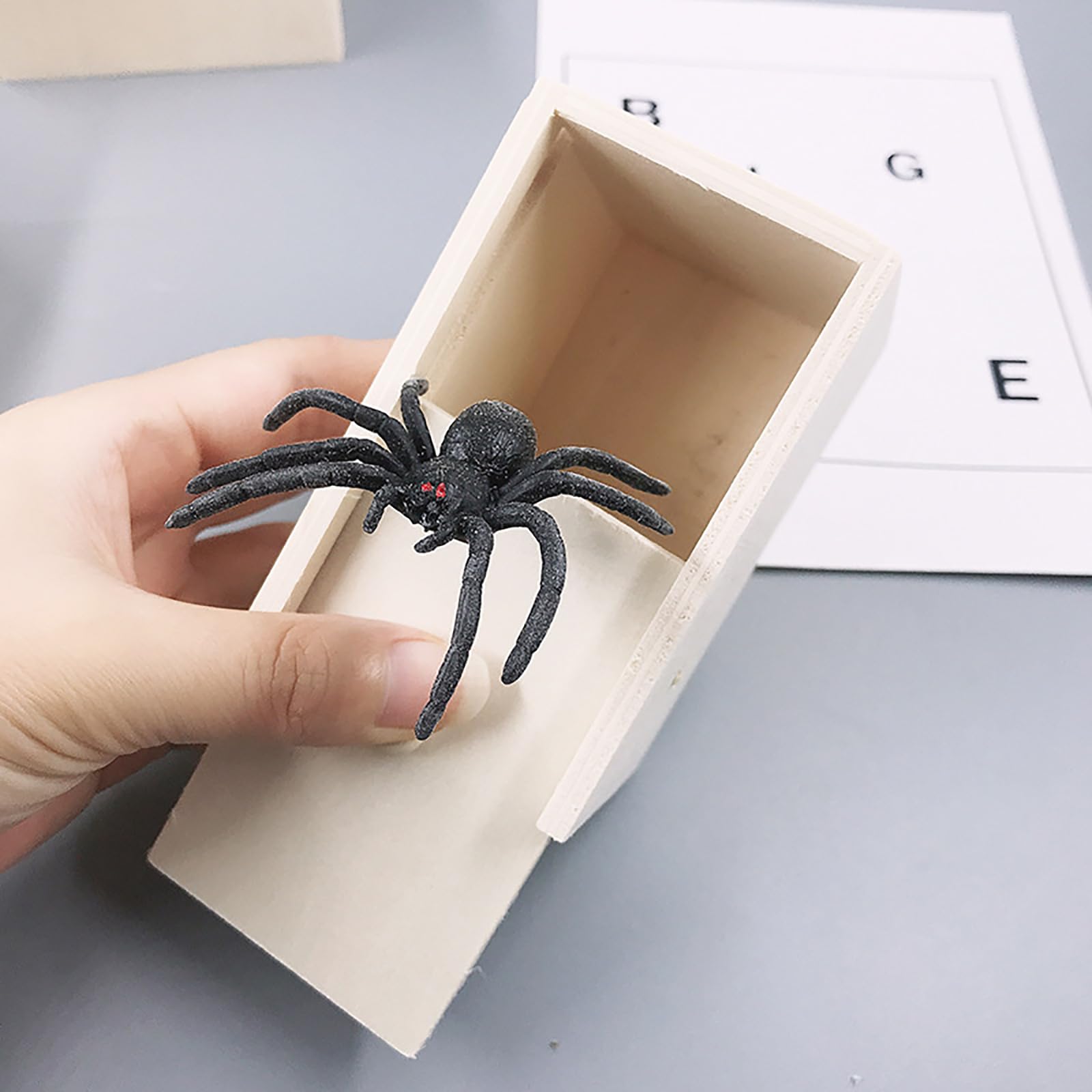 Spider Scare Prank Box Rubber Spider Scary Box Prank Jump Out Spider ...