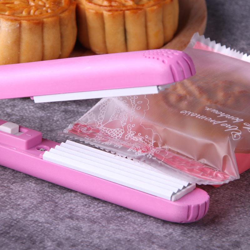 Handheld Mini Portable Heat Sealing Machine Food Vacuum Seal Packing ...