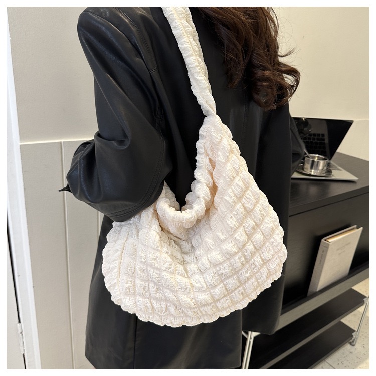 Mumu 5082 Thai Fashion Trend Cloud Women Sling Bag Large Capacity Cuute ...