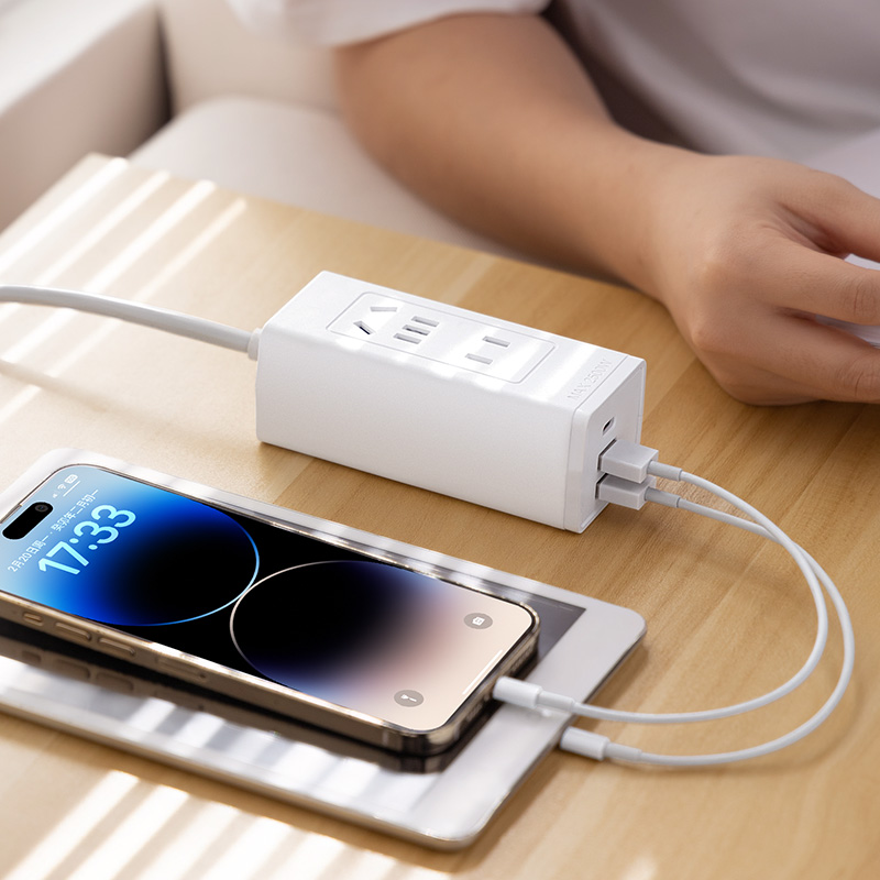 Zeus Portable Socket Hub Extension Multifunction Socket With 2 USB And ...