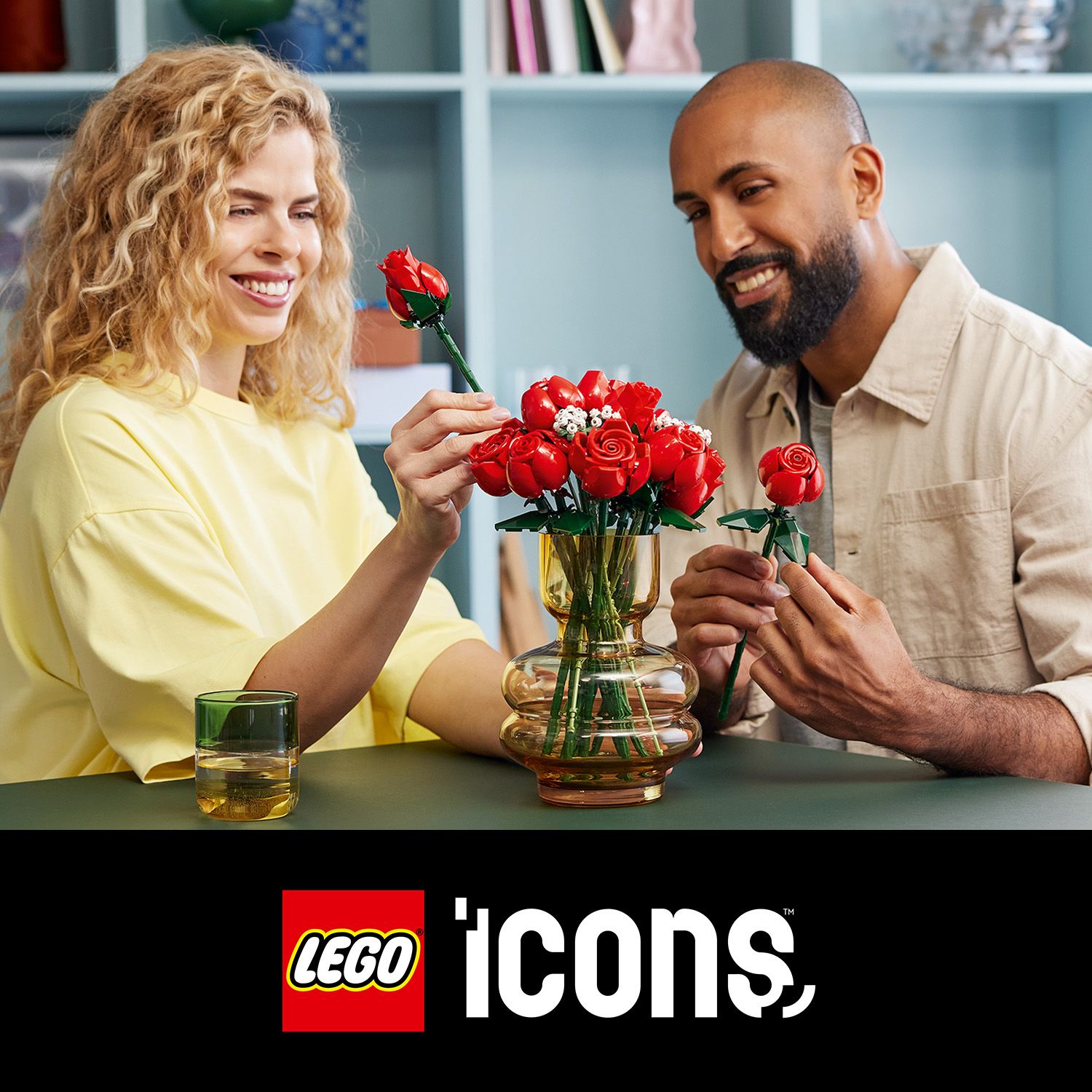 LEGO Icons 10328 Bouquet of Roses Building Set (822 Pieces) | Flower ...