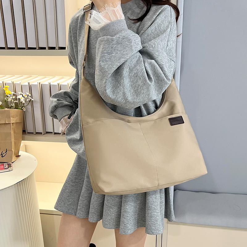 Mumu 4049 Nylon Simple Casual Women Shoulder Bag Students College ...
