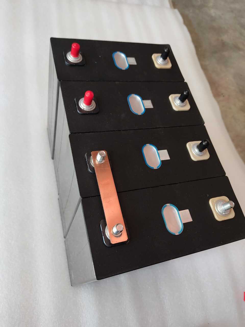 BRANDNEW Zenergy LiFePO4 302Ah Battery – 12V Rechargeable Lithium ...