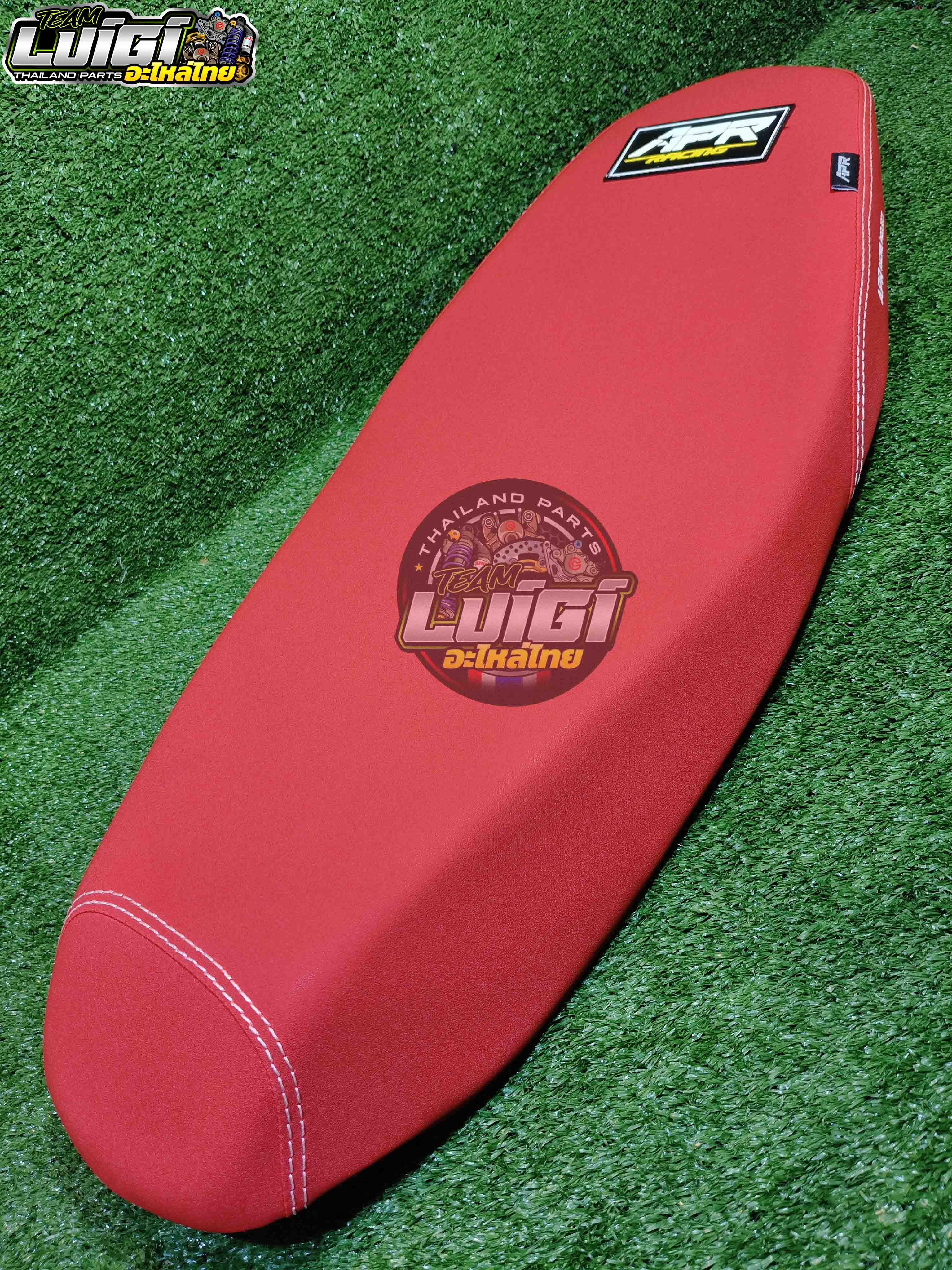 APR PHETBURI FLAT SEAT EMBROID LOGO RED YAMAHA NMAX 155 V2 / NMAX TURBO ...