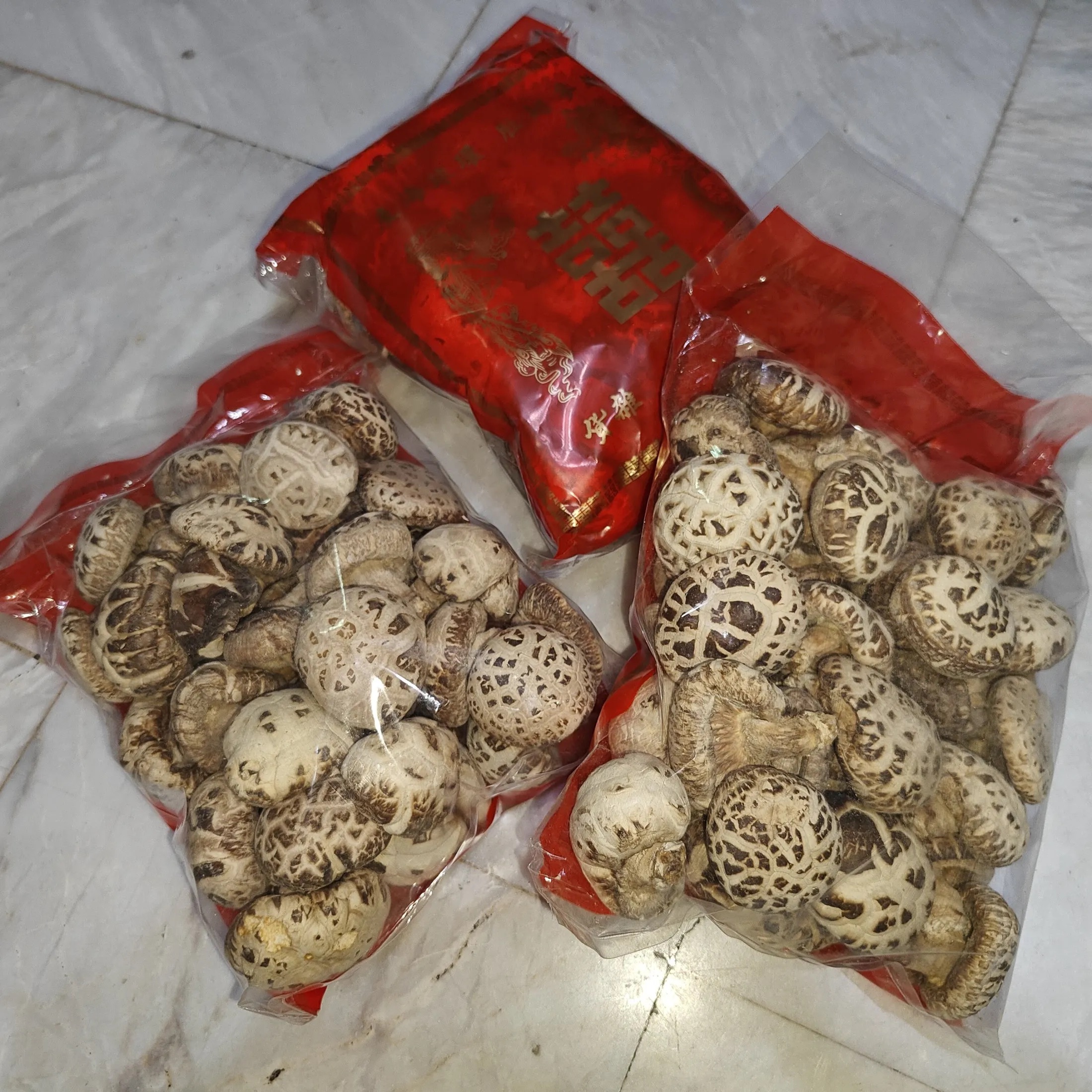 Dried Shiitake Mushrooms Extra Thick (Premium Whole Shitake Mushroom ...