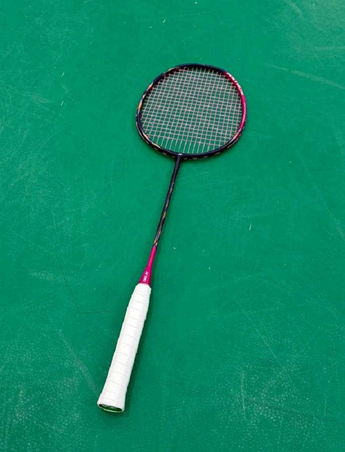 YONEX ASTROX 77 Pro Red Badminton Racket Full Carbon 4U 26-30Lbs 83g ...