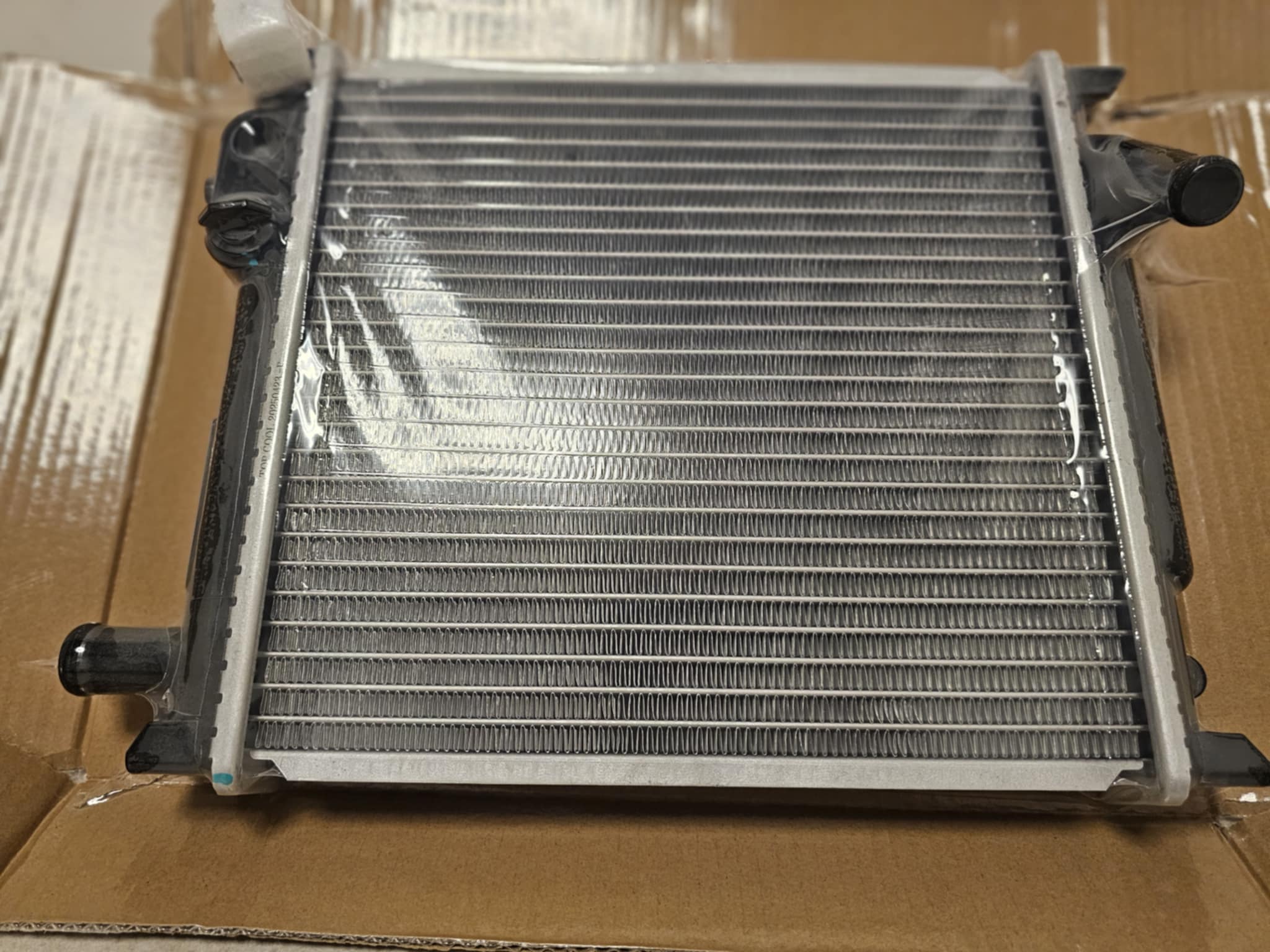 Radiator Nissan Sub URVAN ESCAPADE MANUAL | Shopee Philippines