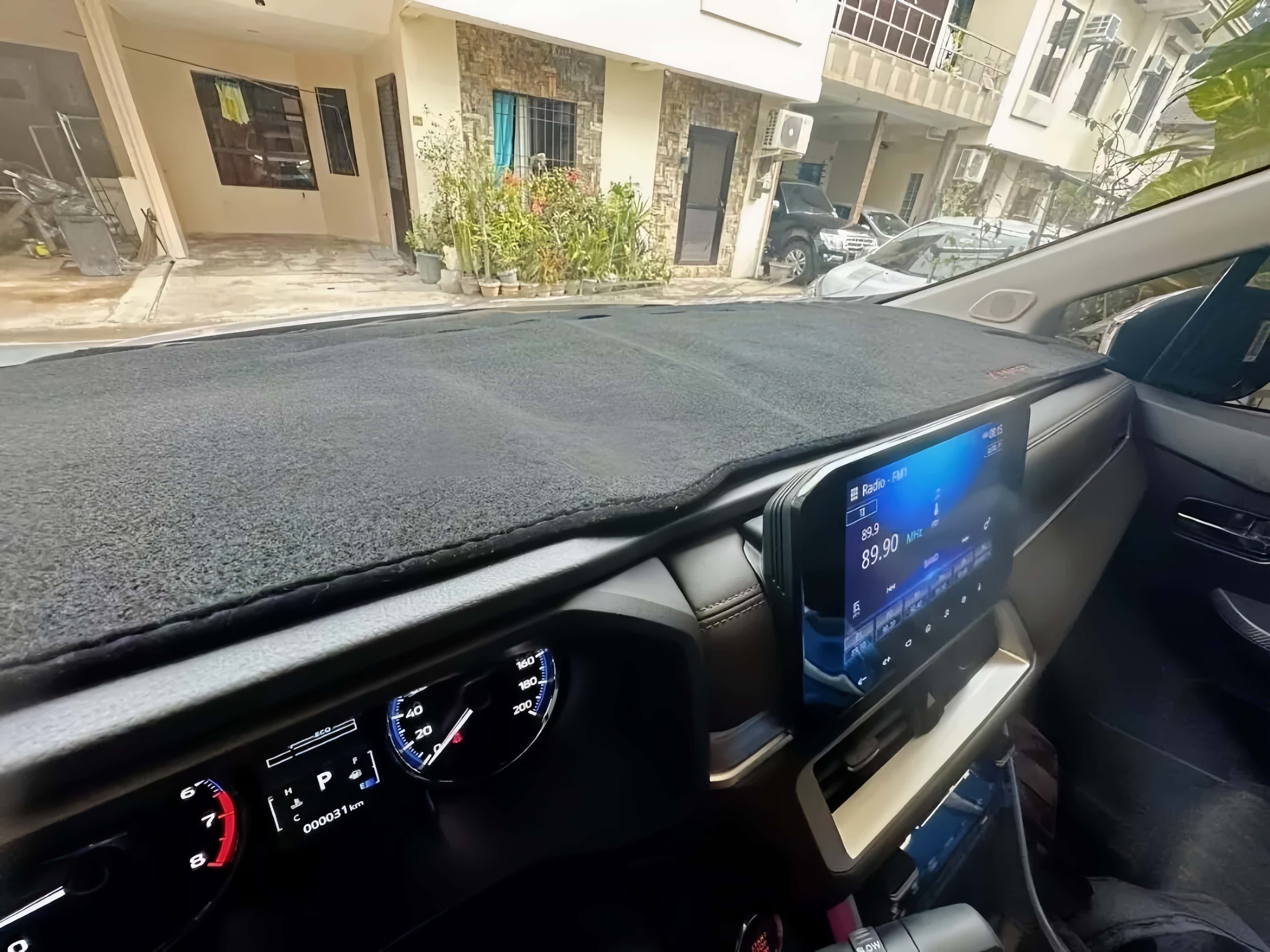 Mitsubishi Xpander Cross and Xpander GLX, GLS and GLS Sport 2018-2025 ...