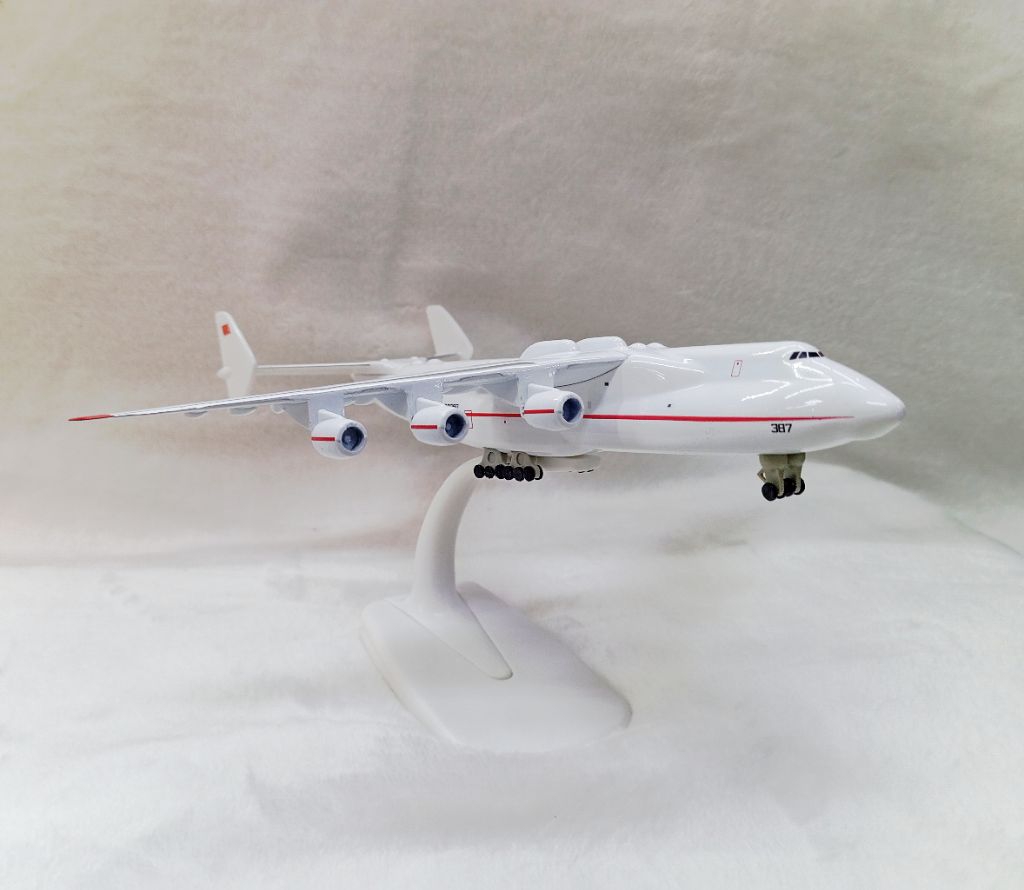 ANTONOV AN-225 MRIYA Airlines Airplane with Landing gear Diecast ...