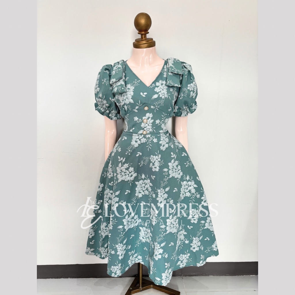 STACEY Dress Medium to XL Two toned Jacquard Embossed with waist tie ...