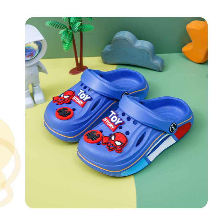 【𝐙𝐋𝐀𝐂𝐊】Closs Kids Breathable Style Lightweight With Jibbitz Cute Design ...