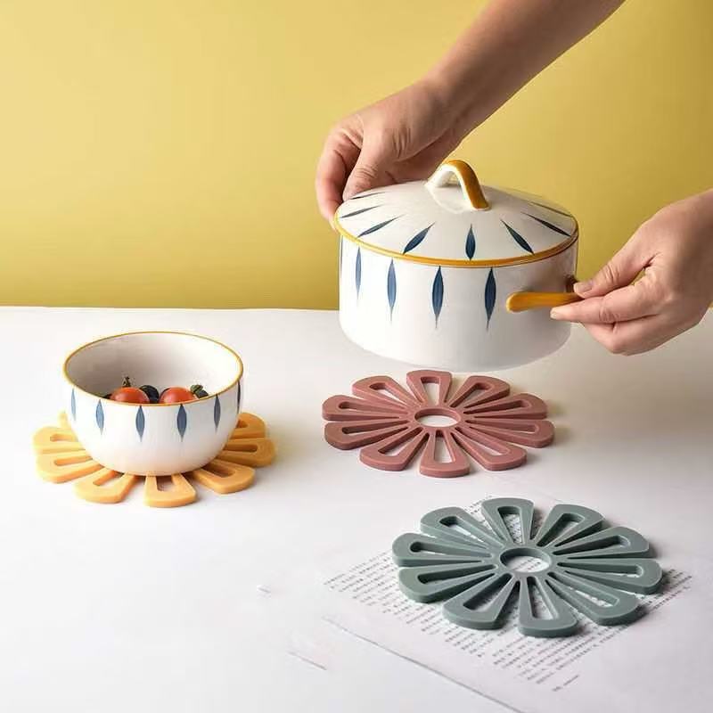 Flower Shape Silicone Pot Mat – Heat Resistant Non-Slip Trivet Pad for ...
