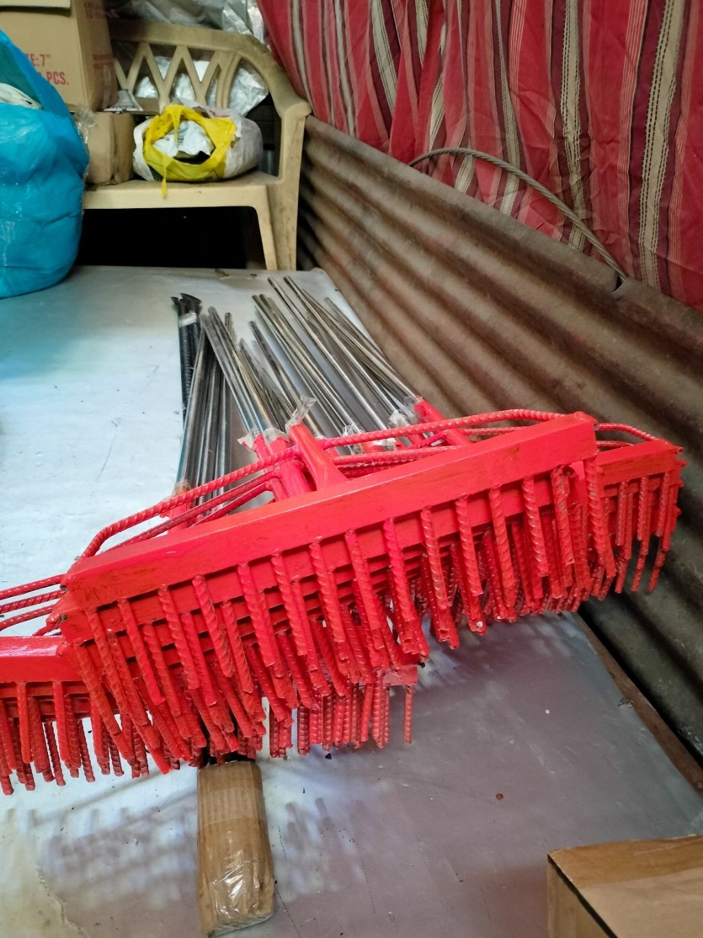 Garden Rake/Kalaykay Steel Handle and 15 teeth | Shopee Philippines