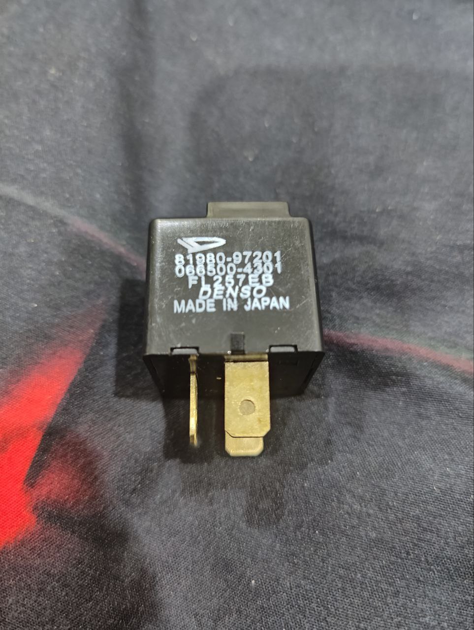DENSO FLASHER RELAY SUZUKI 12V MADE IN JAPAN | Shopee Philippines