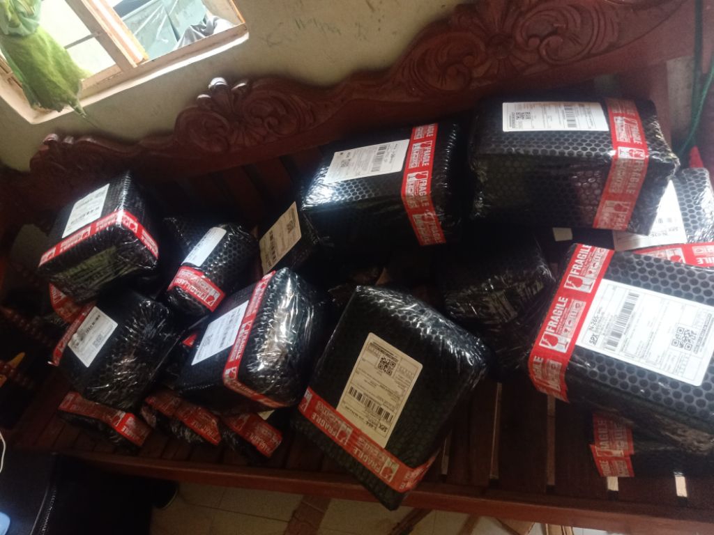 Bikoys Pork Chicharon(balat lang)Chicharong baboy,Bite Sized,80grms ...