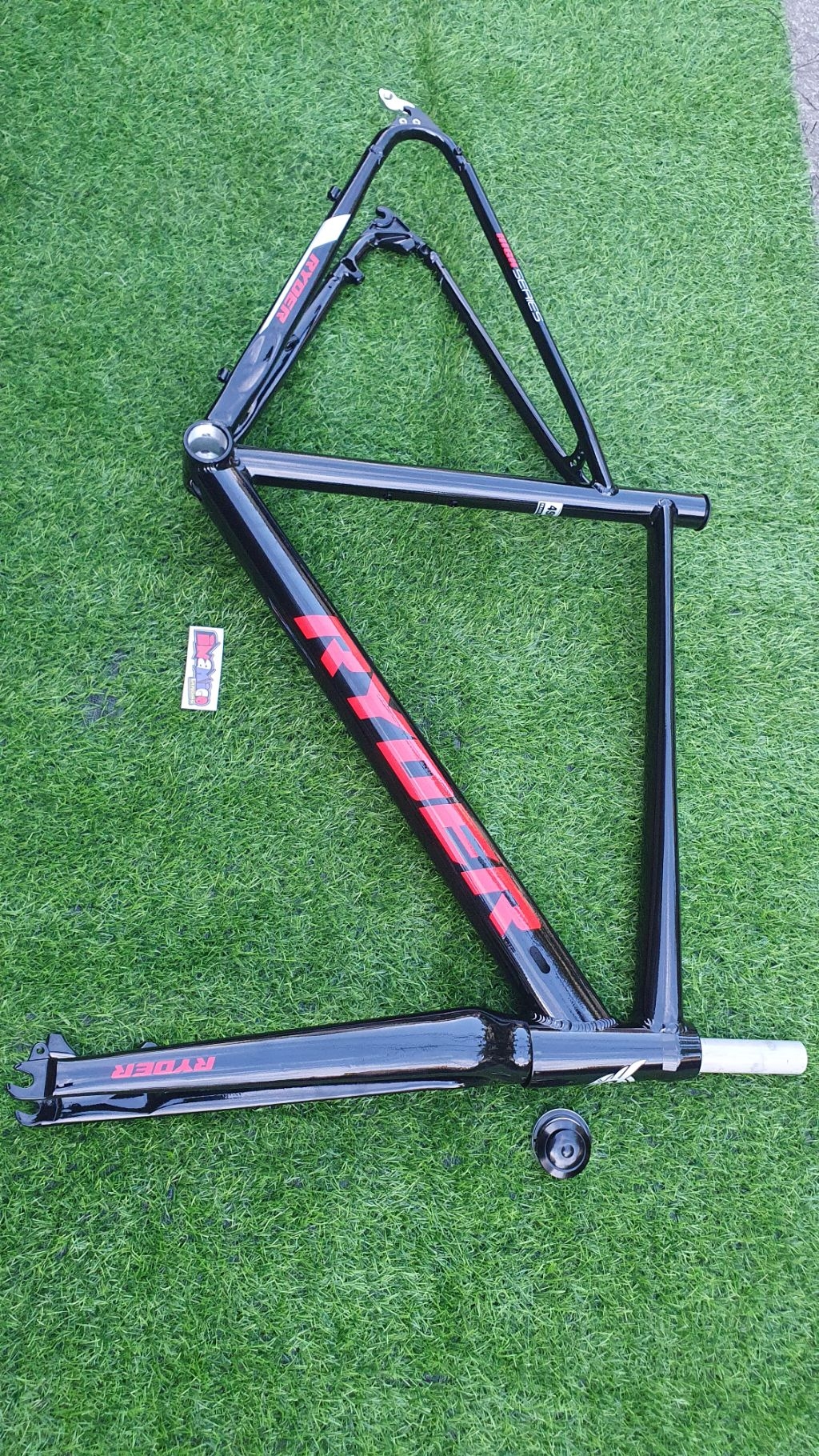 RYDER R8 ROAD BIKE FRAME & FORK WITH HEADSET | Shopee Philippines