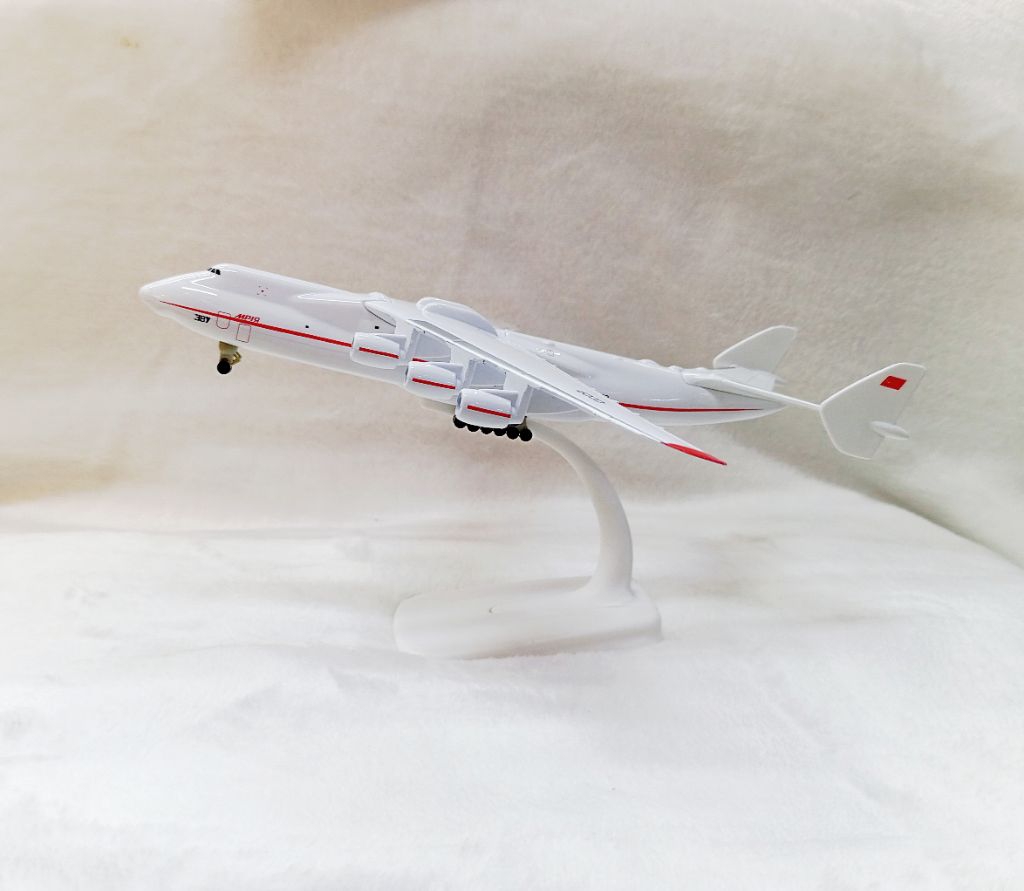ANTONOV AN-225 MRIYA Airlines Airplane with Landing gear Diecast ...