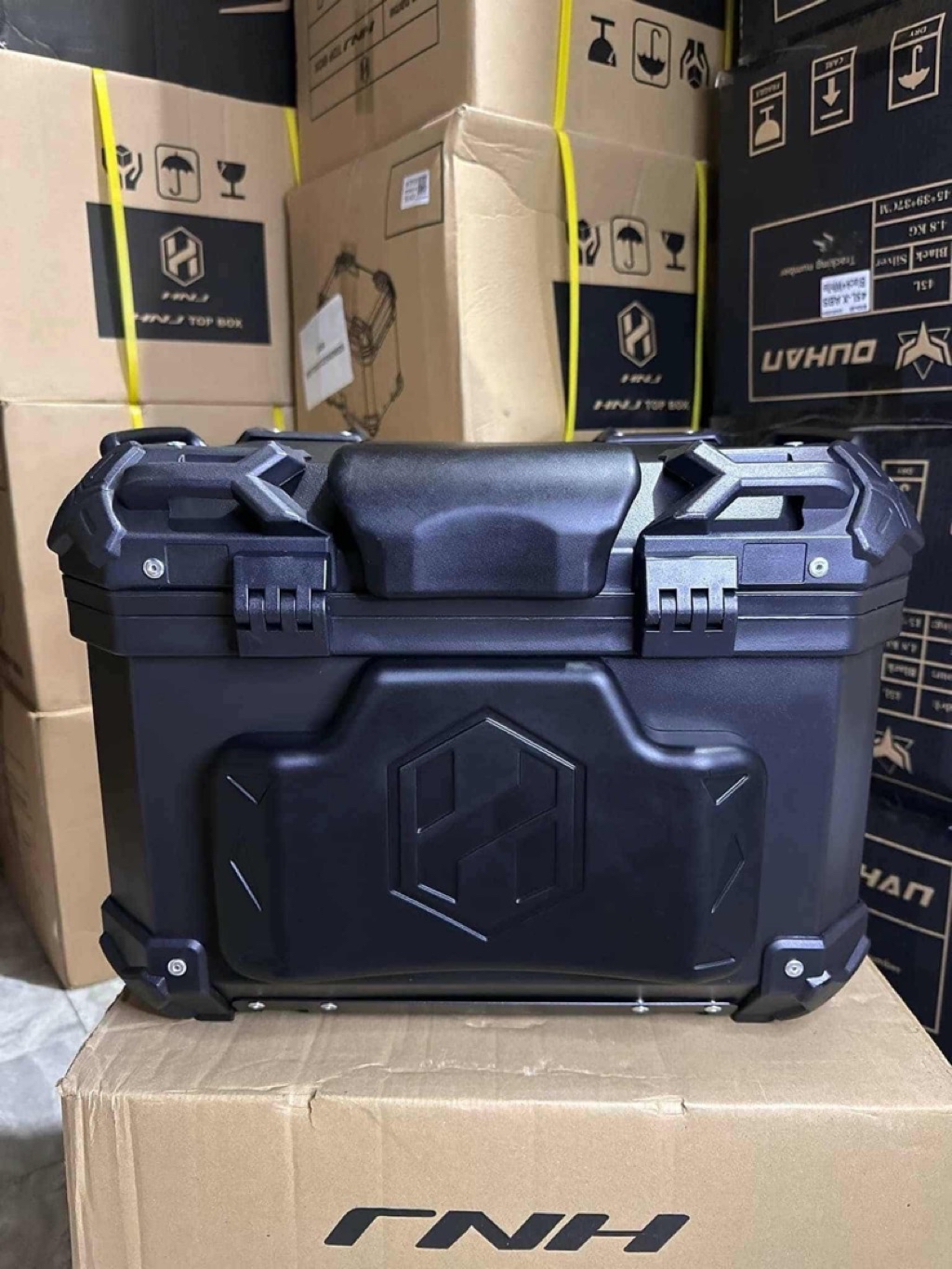 HNJ 45L Abs Plastic Top Box Style Alloy with Backrest & Baseplate ...