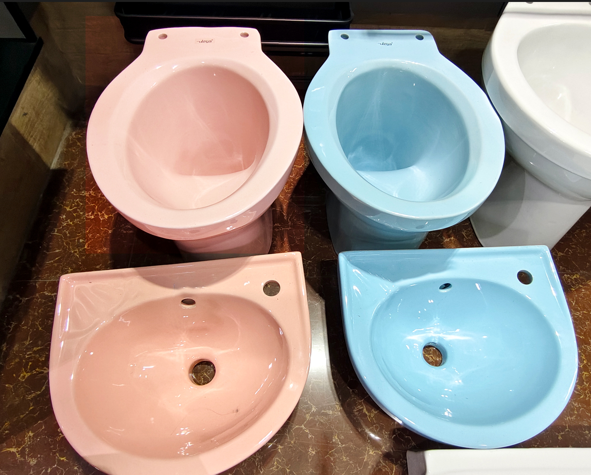 Colorful Water closet / Pail flush Toilet and Corner wall hung lavatory ...