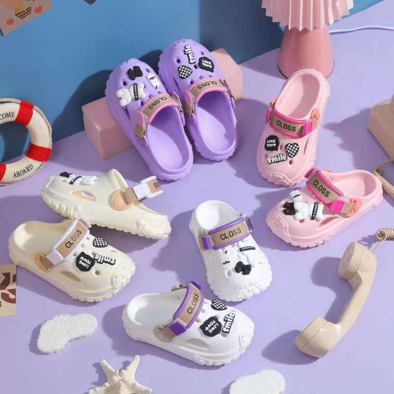 【𝐙𝐋𝐀𝐂𝐊】 Closs Summer Classic Clogs Cute Cartoon Design Clogs Sandals ...