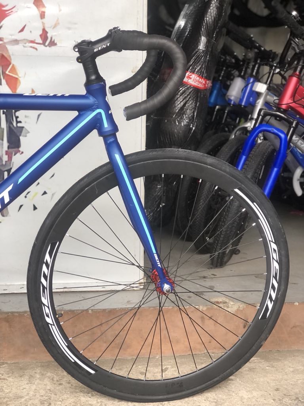 Gent 105 Fixie Bikes Alloy Frame Alloy Dropbar Alloy Hubs 700c With ...
