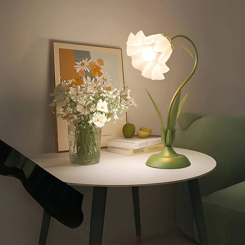 Flower Desk Lamp Tri-Color Bedroom Bedside Night Light Simple Study ...