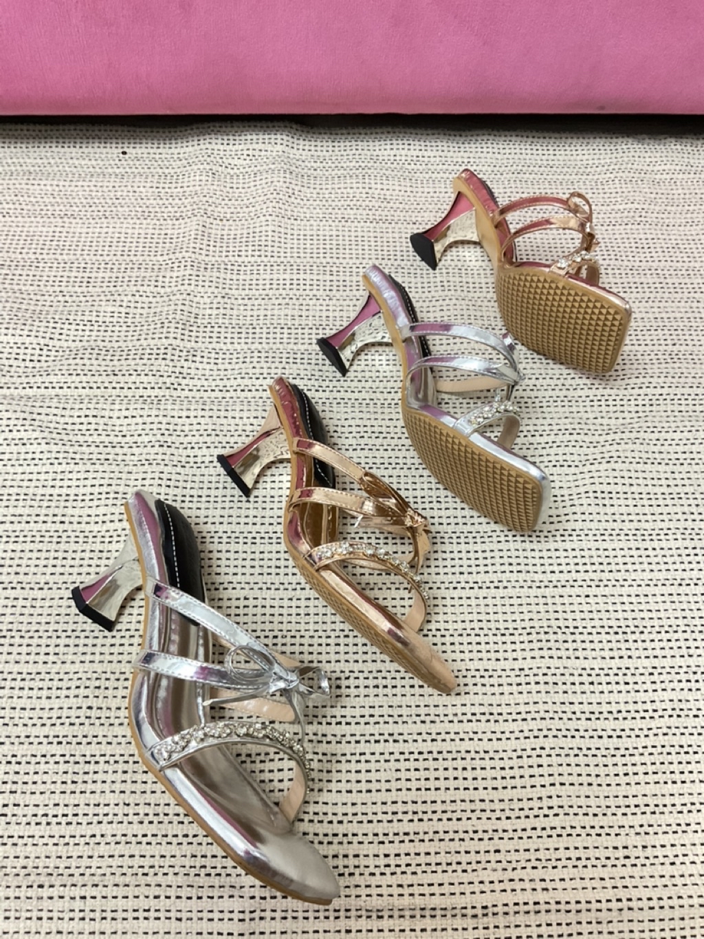 GRITBYVANESSAANN Bow and Rhinestone Kitten Heels | Shopee Philippines