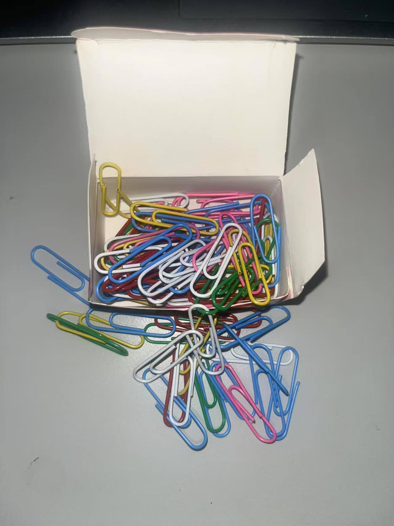 1Box/100Pcs（50mm/33mm） Color Paper Clip Office and School supply ...