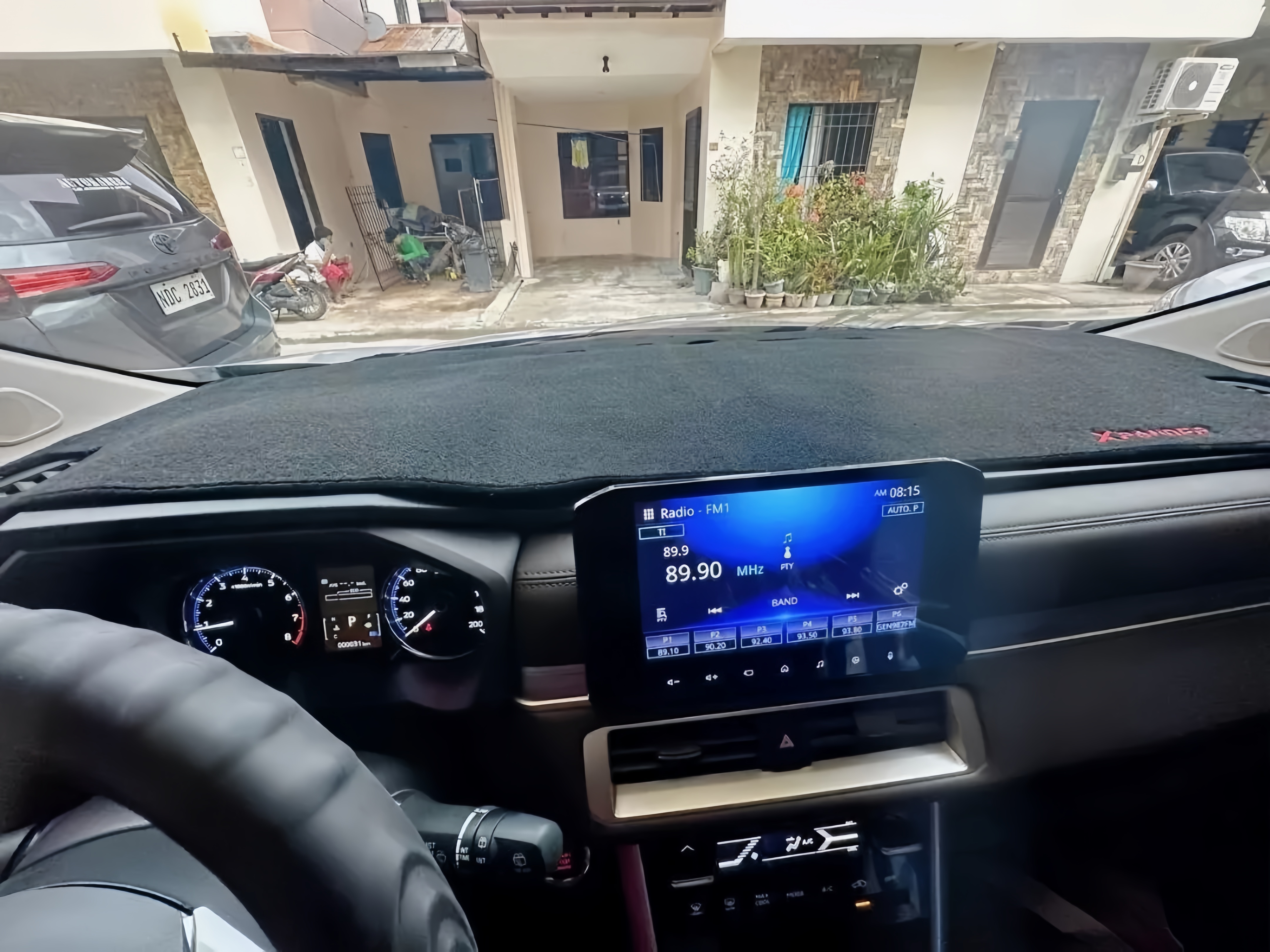 Mitsubishi Xpander Cross and Xpander GLX, GLS and GLS Sport 2018-2025 ...