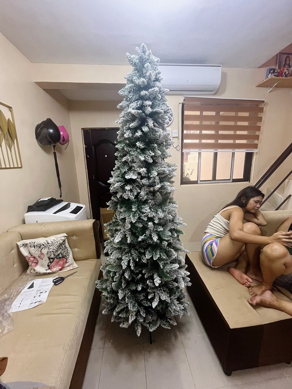 7.5FT Slim Christmas Tree Decoration 1100 Thick Branch Tips Hinged Snow ...