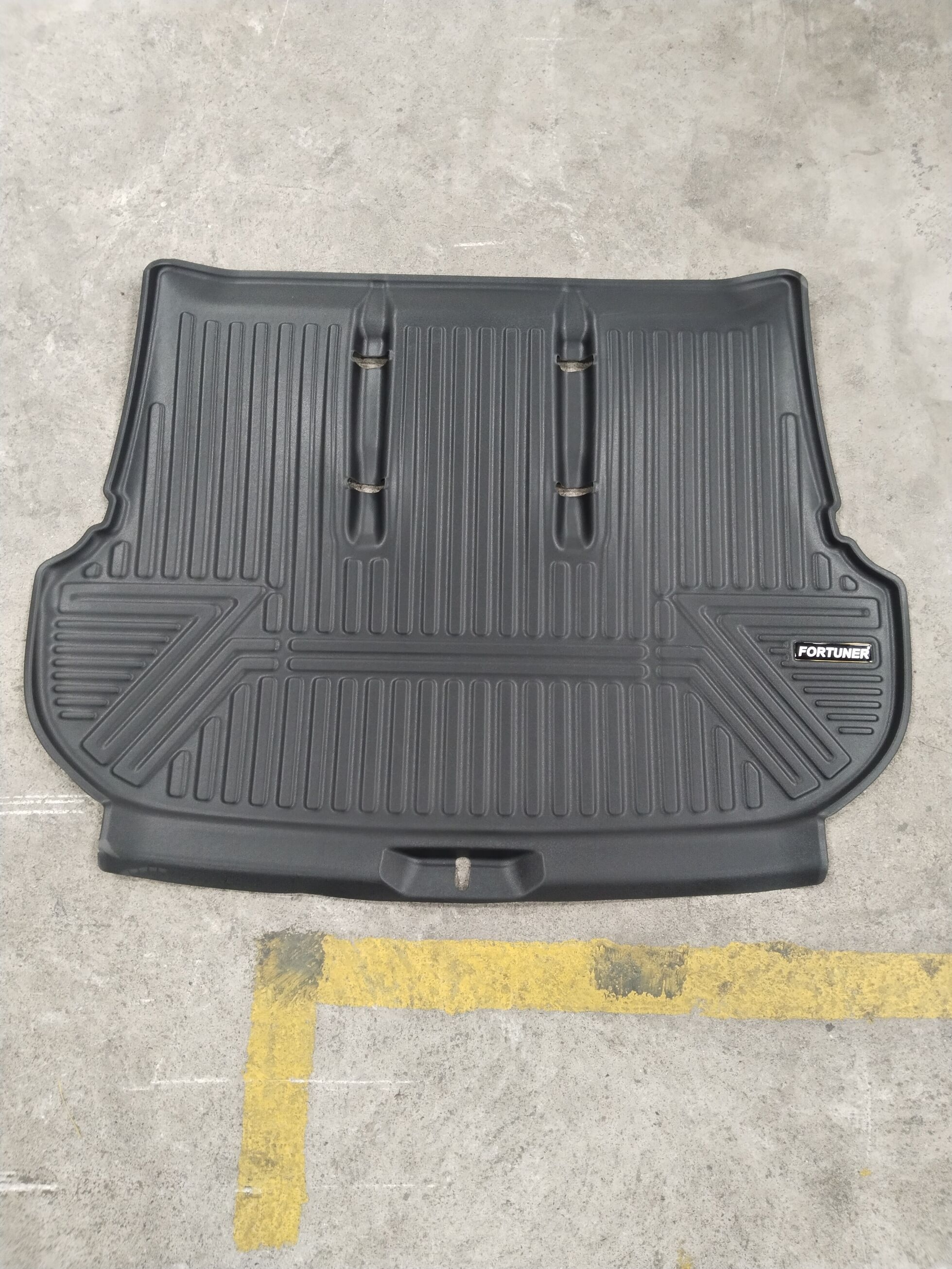 TOYOTA FORTUNER 2016 - 2026 TRUNK TRAY WITH EXTENSION (2016 2017 2018 ...