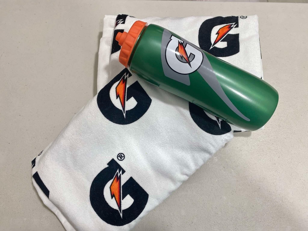 Gatorade Bottle and Towel Original | Shopee Philippines