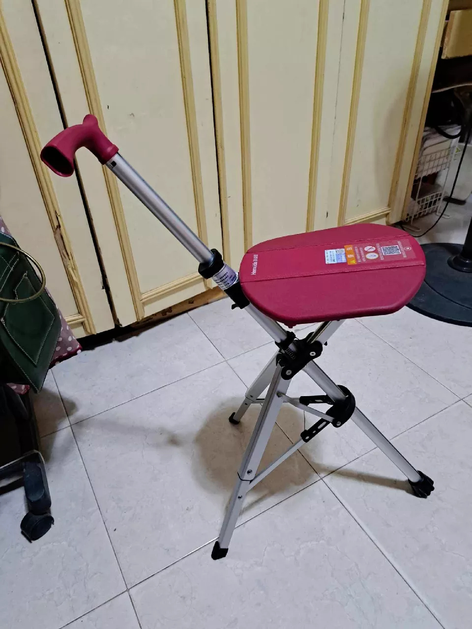 Cane chair for elderly Crutch Chair Multifunctional Folding Portable ...