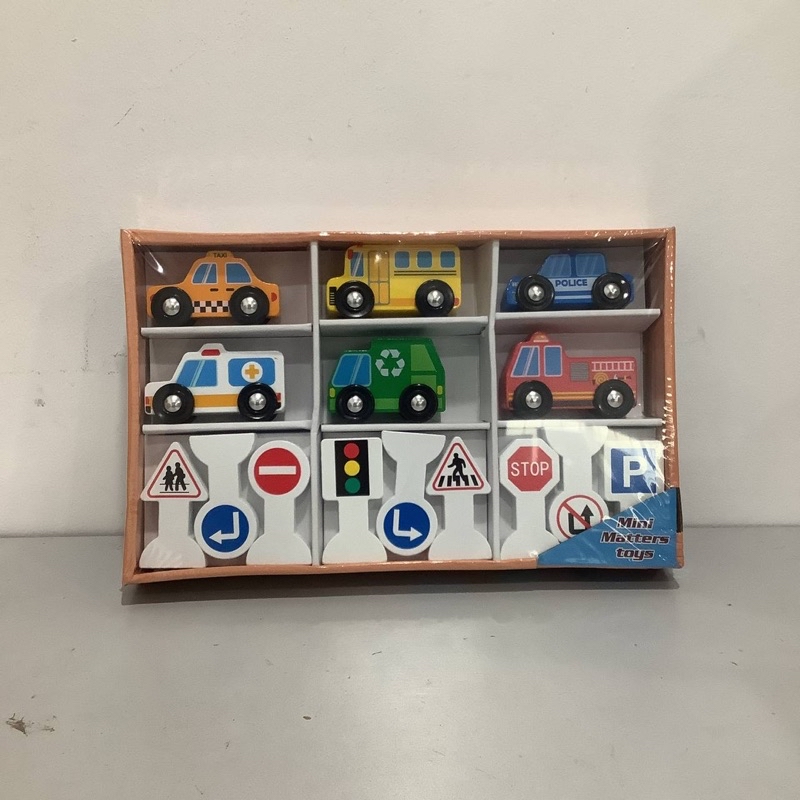 Wooden Cars and Traffic Signs Toys For Boys Girls Mini Vehicle Toy ...