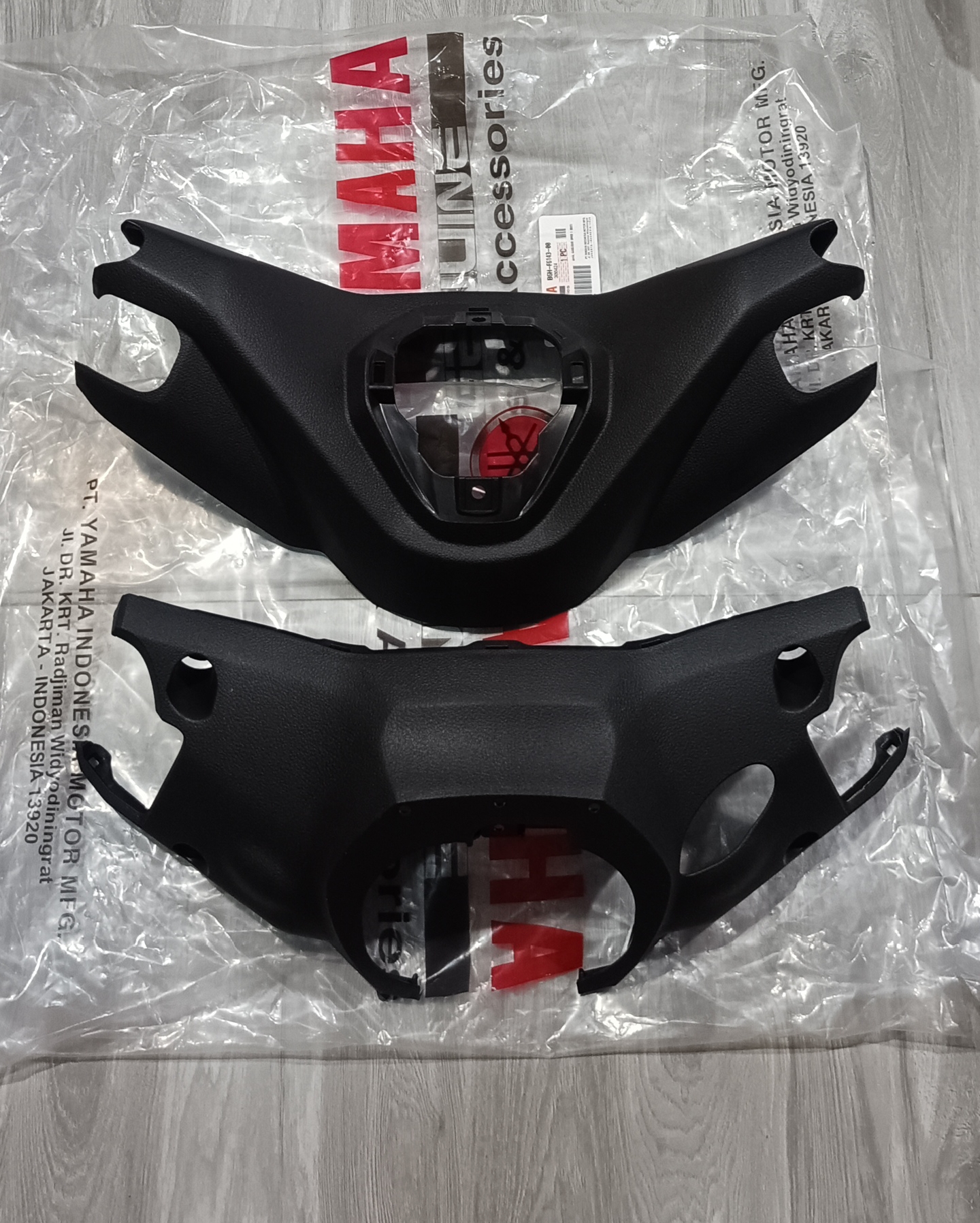YAMAHA NMAX V2 COVER HANDLE UPPER LOWER 1 ORIGINAL | Shopee Philippines