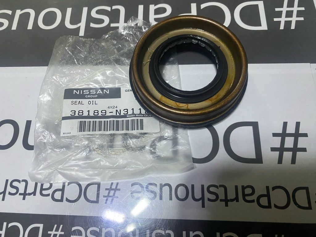 Genuine Nissan Pinion Drive Oil Seal NV350 E26 E25 E24, Frontier D22 ...